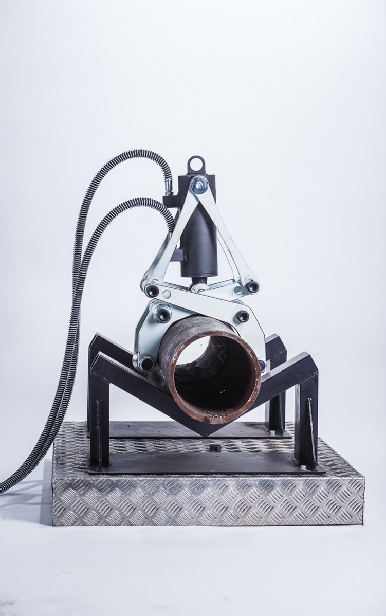 4″-8″ Cast Iron Pipe Cracker – PLCS, LLC