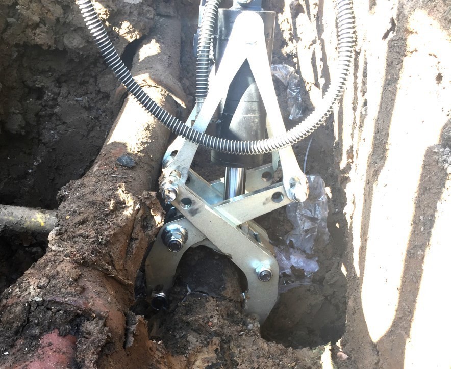 4″-8″ Cast Iron Pipe Cracker – PLCS, LLC